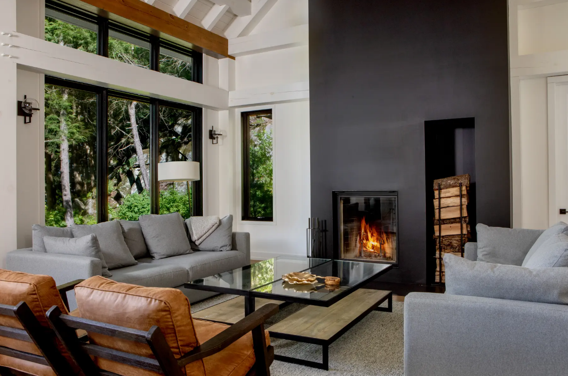 Warm & Magnificent Timber Frame Great Rooms